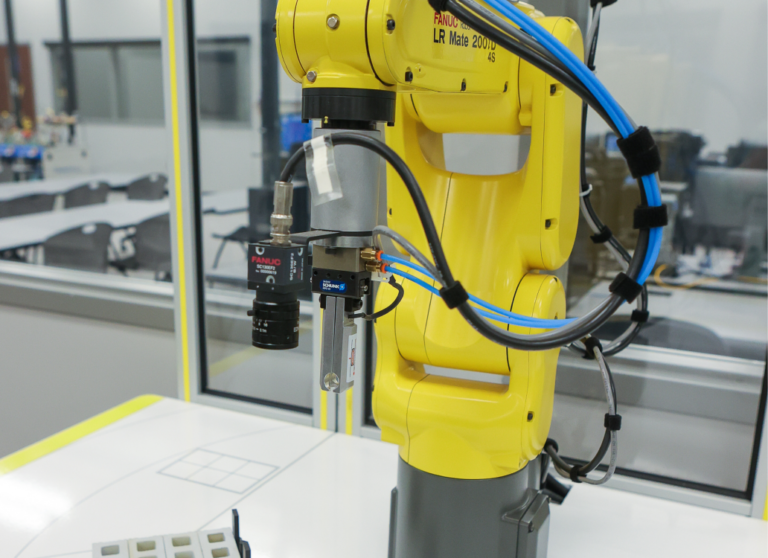 Manufacturing & Engineering Technology – Academics – Schoolcraft College